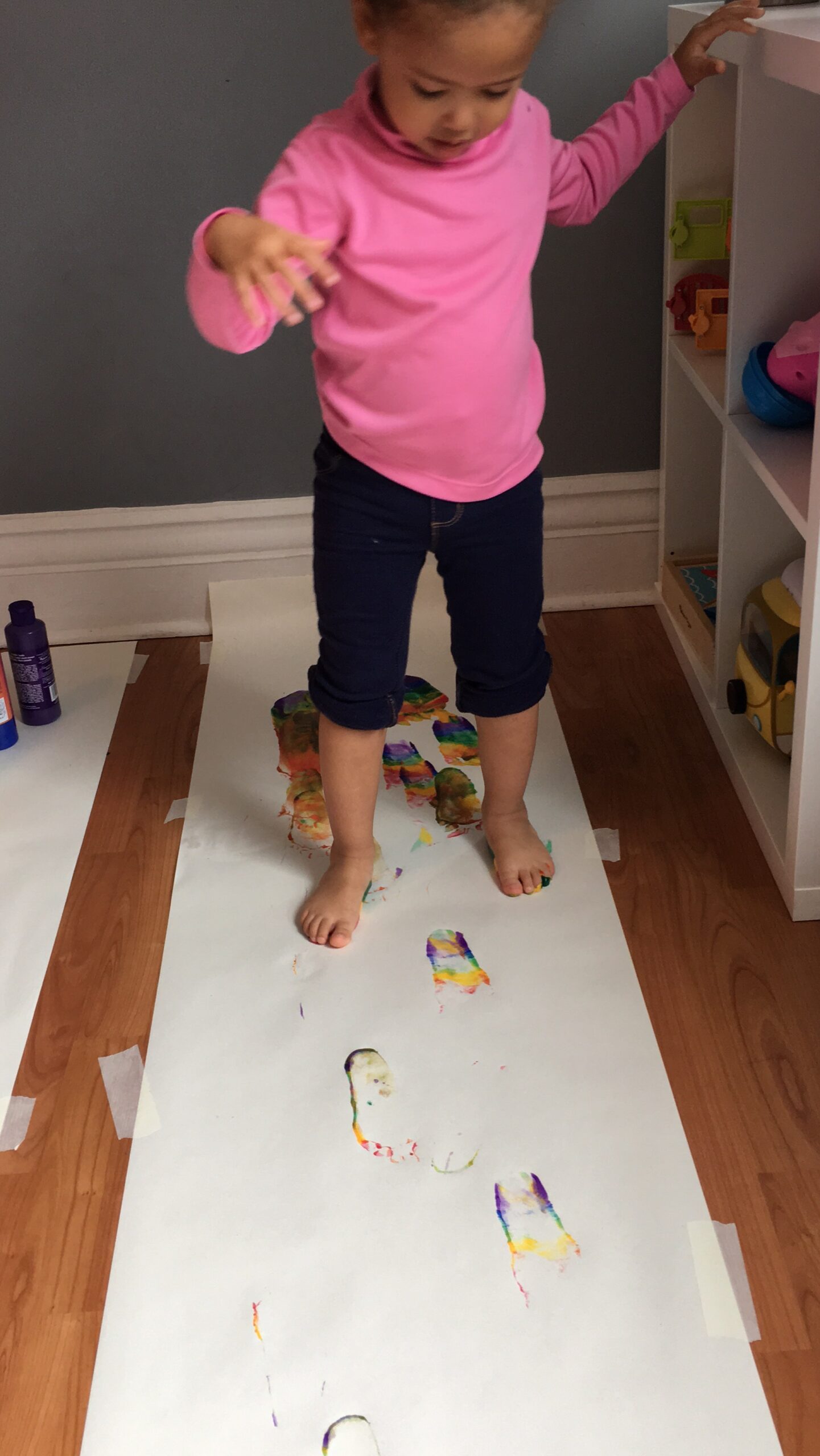 Rainbow Walking - Happy Toddler Playtime