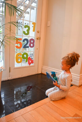 COUNT & STICK NUMBERS - Happy Toddler Playtime