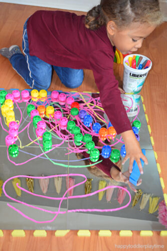 MIRROR PLAY - Happy Toddler Playtime