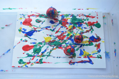 Christmas Bauble Painting - Happy Toddler Playtime