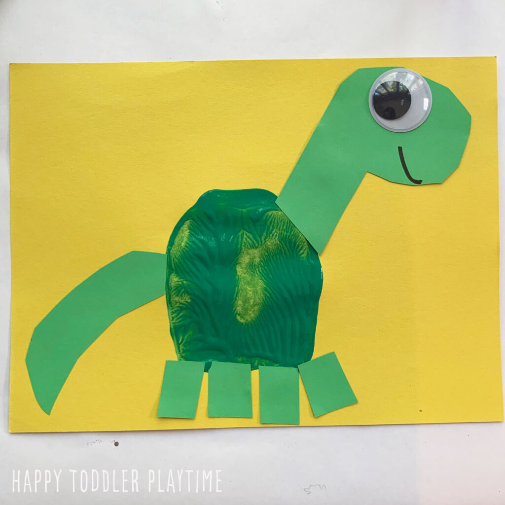 Adorable Spatula Painted Dinosaur Craft - Happy Toddler Playtime