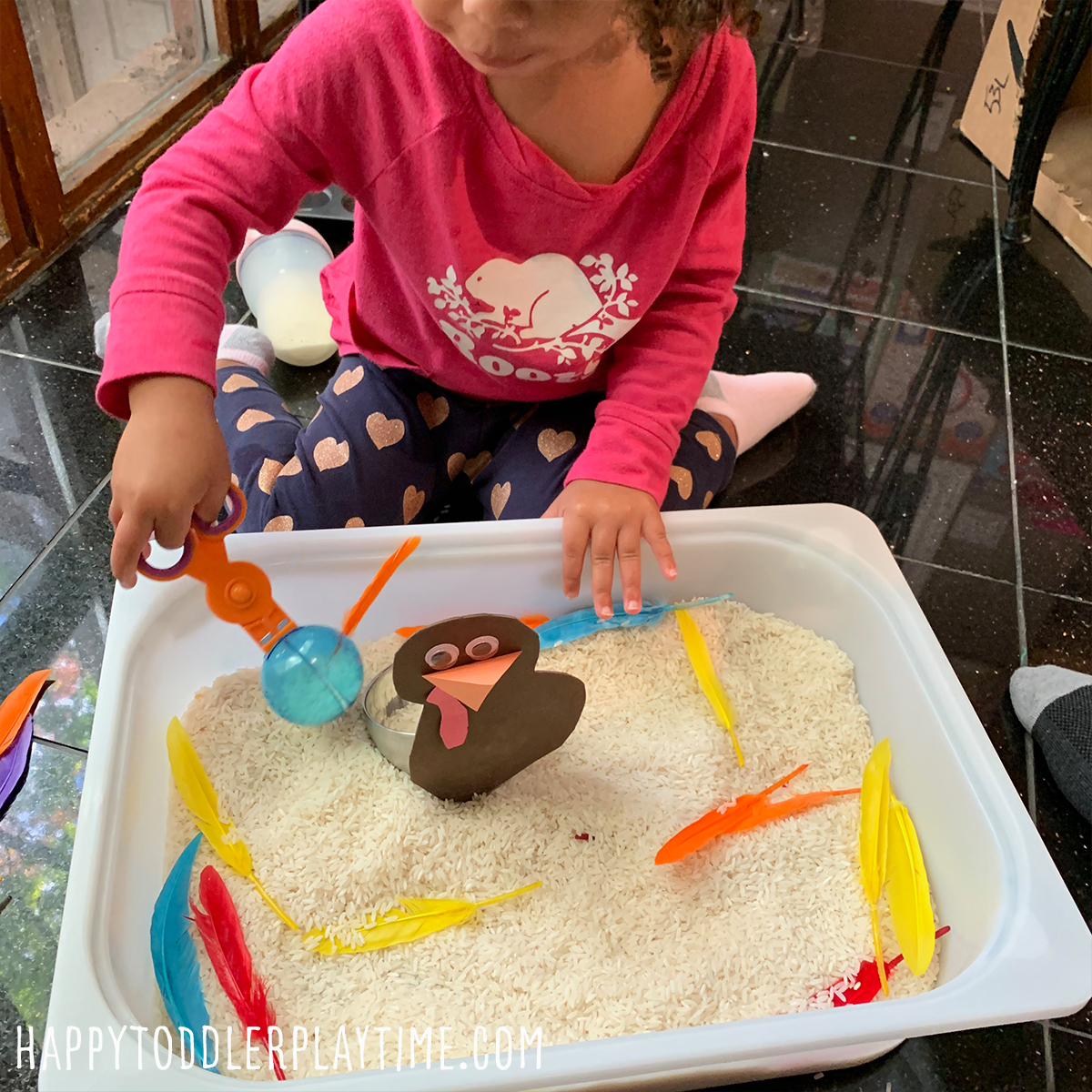 Easy Thanksgiving Turkey Sensory Bin - Happy Toddler Playtime