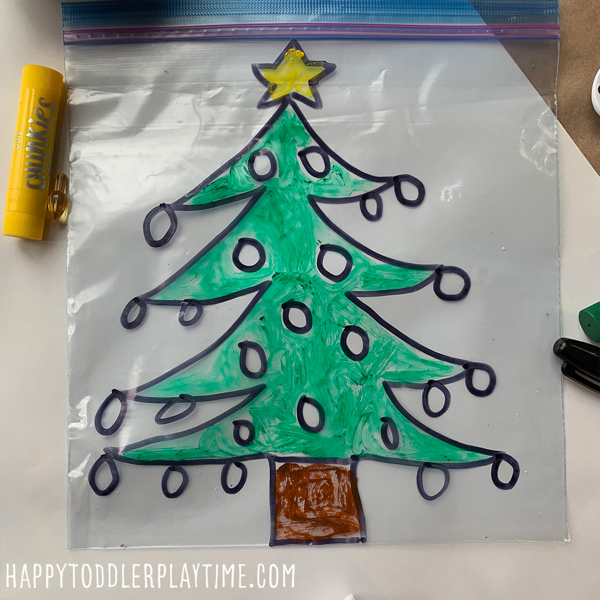 Christmas Tree Sensory Bag - Happy Toddler Playtime