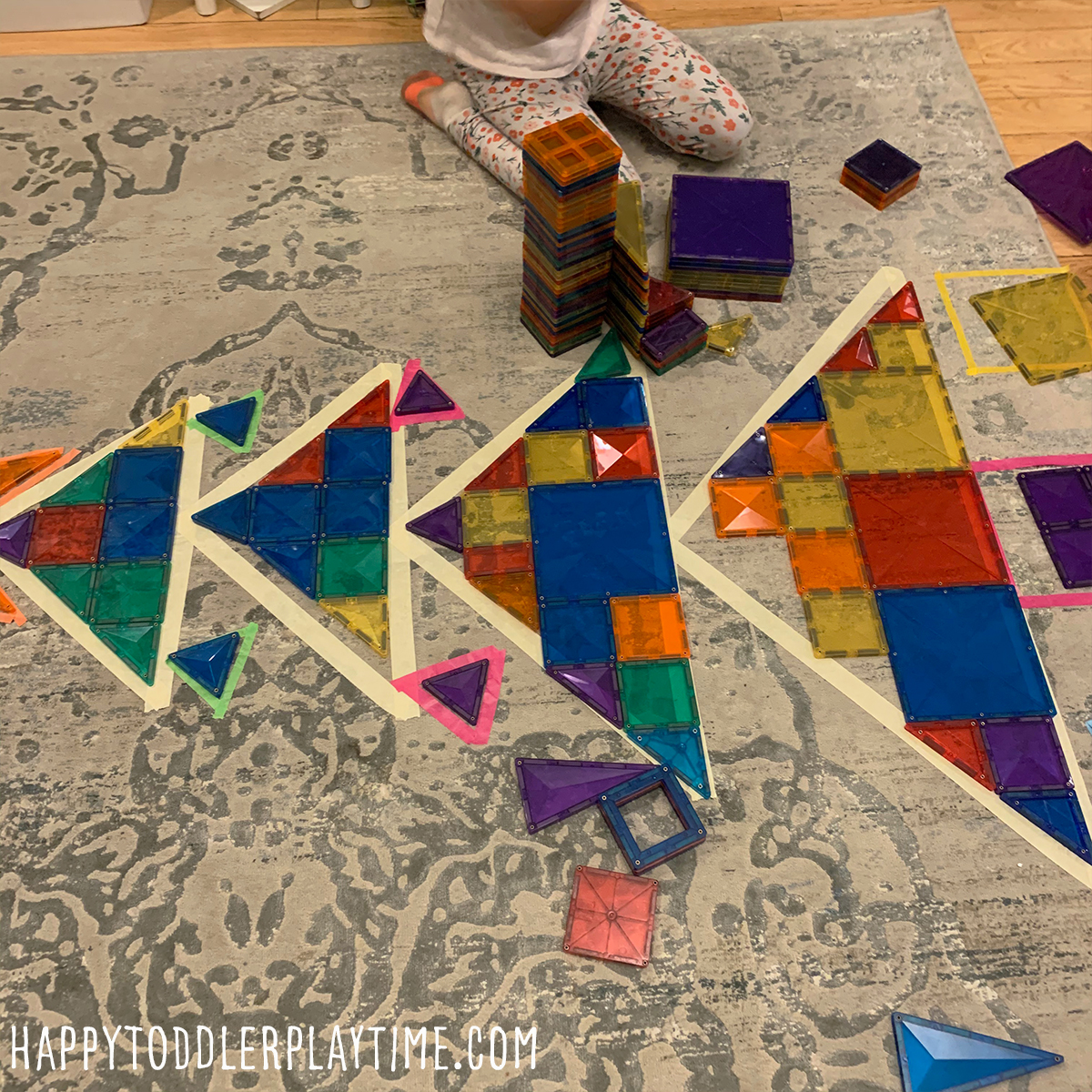 Christmas Tree Magnetic Tile Puzzle - Happy Toddler Playtime