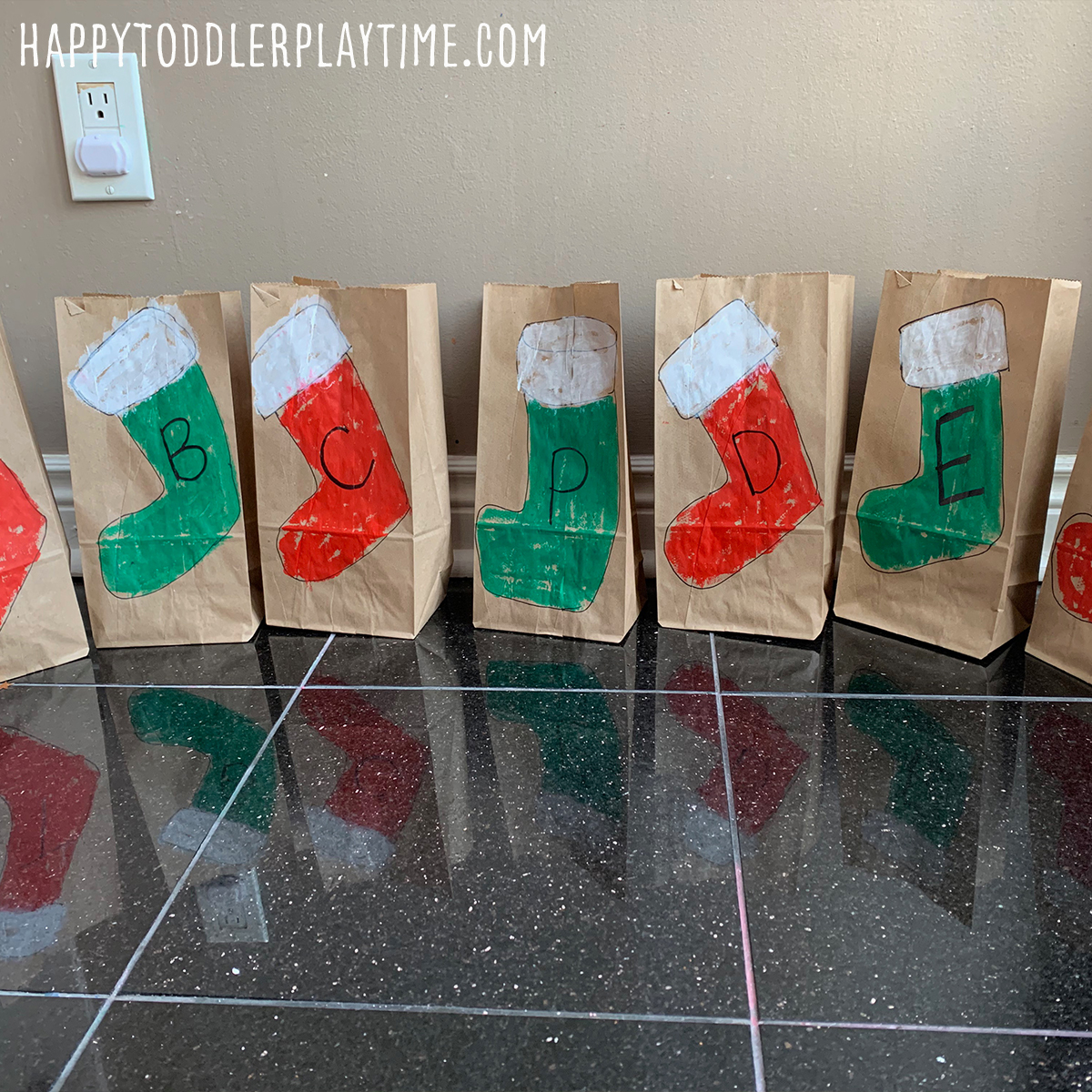 Phonics Christmas Activity - Happy Toddler Playtime