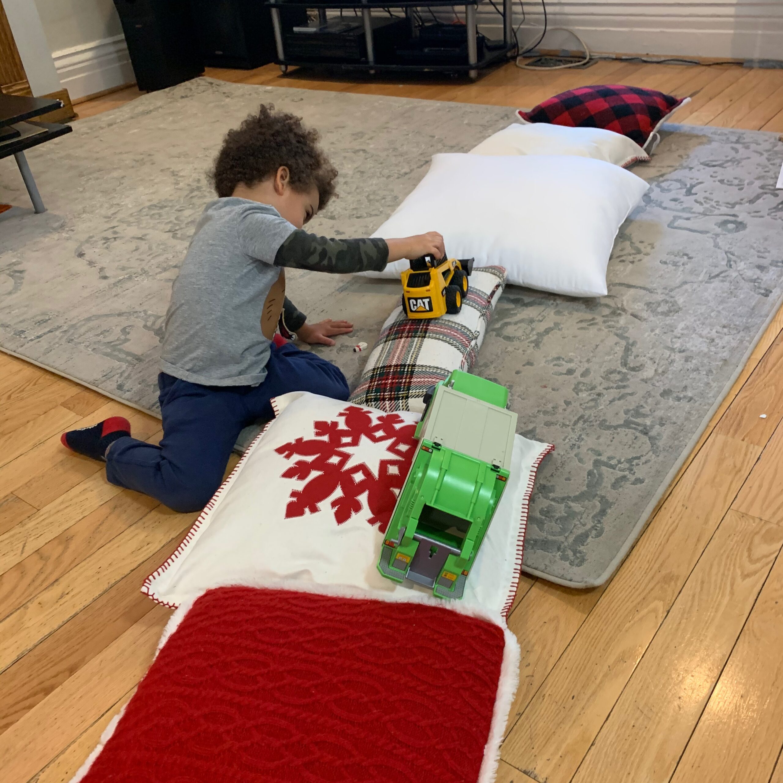 Play2Learn Toddler & Preschool Programs - Happy Toddler Playtime