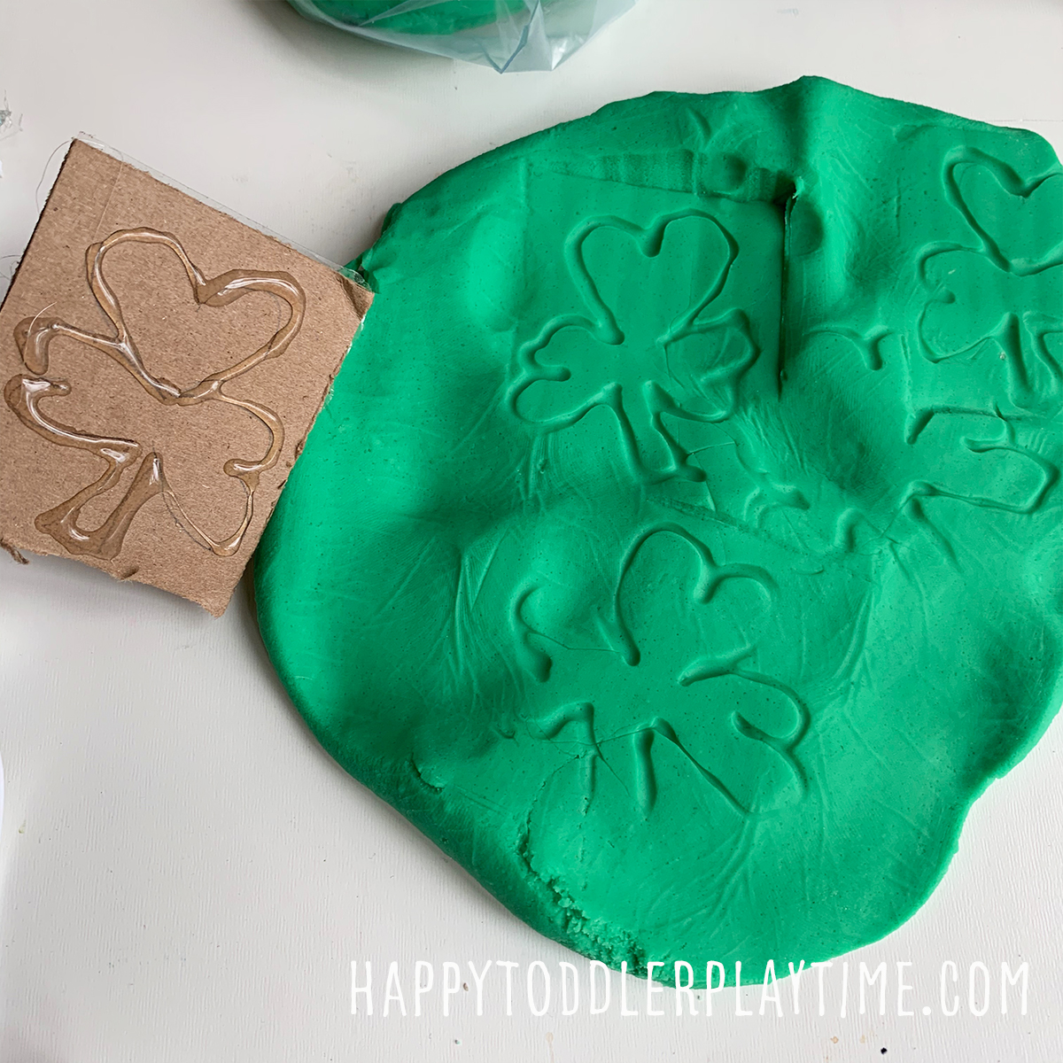 DIY St. Patrick's Day Stamps: Play Dough Activity - Happy Toddler Playtime