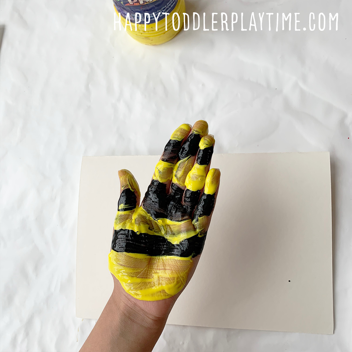 Handprint Bee Mother's Day Card - Happy Toddler Playtime
