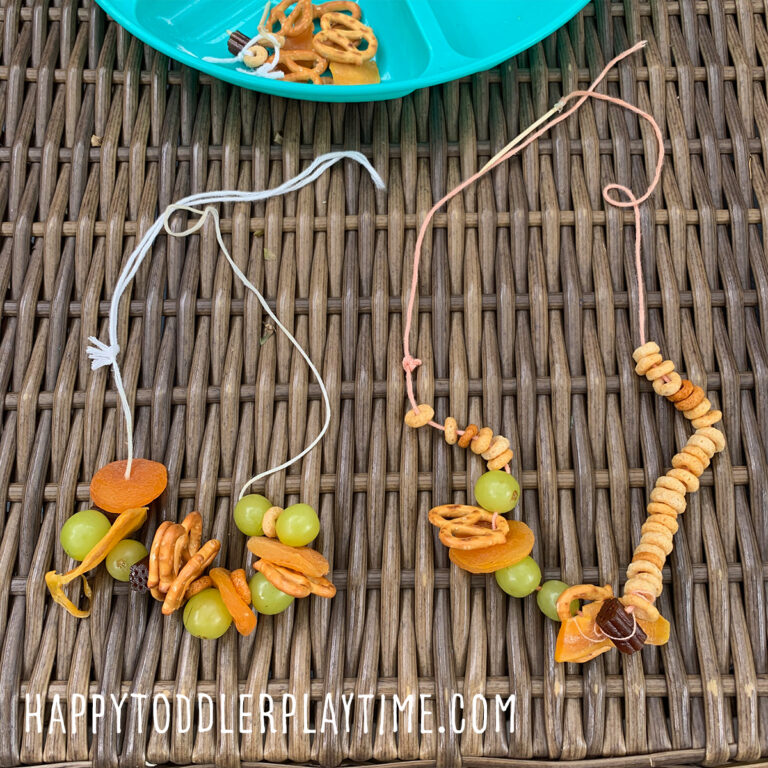Snack Necklaces: Fun & Easy Summer Activity - Happy Toddler Playtime