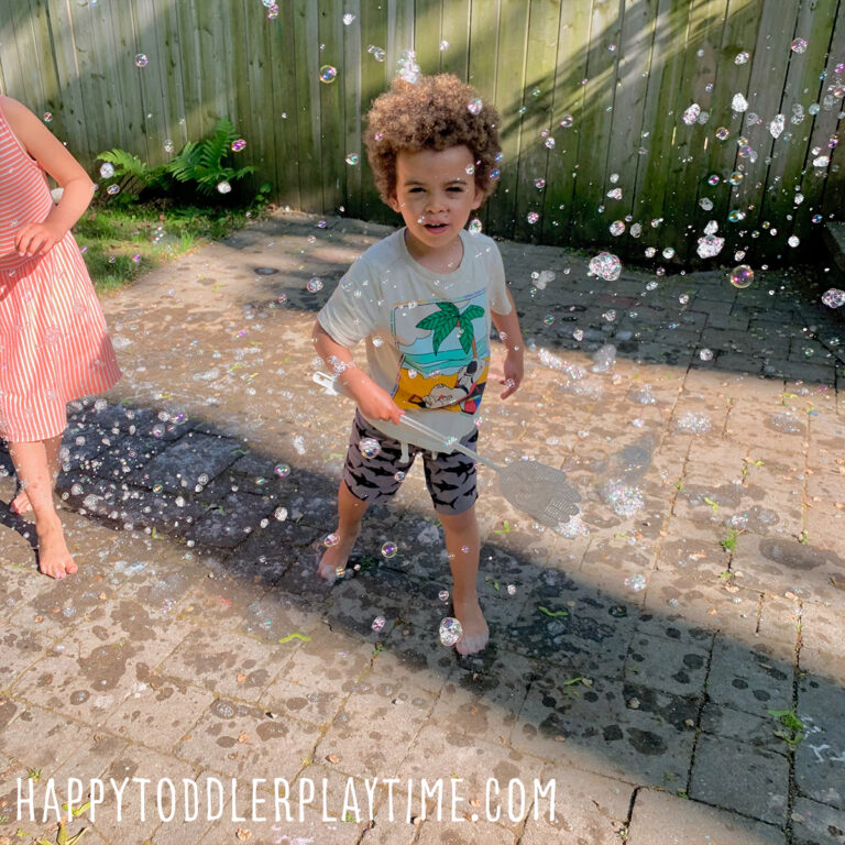 Fly Swatter Bubbles: Super Easy Summer Fun - Happy Toddler Playtime
