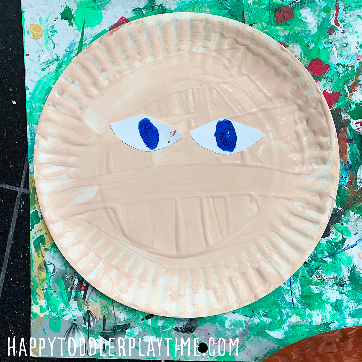 Paper Plate Self Portrait Craft for Preschoolers - Happy Toddler Playtime
