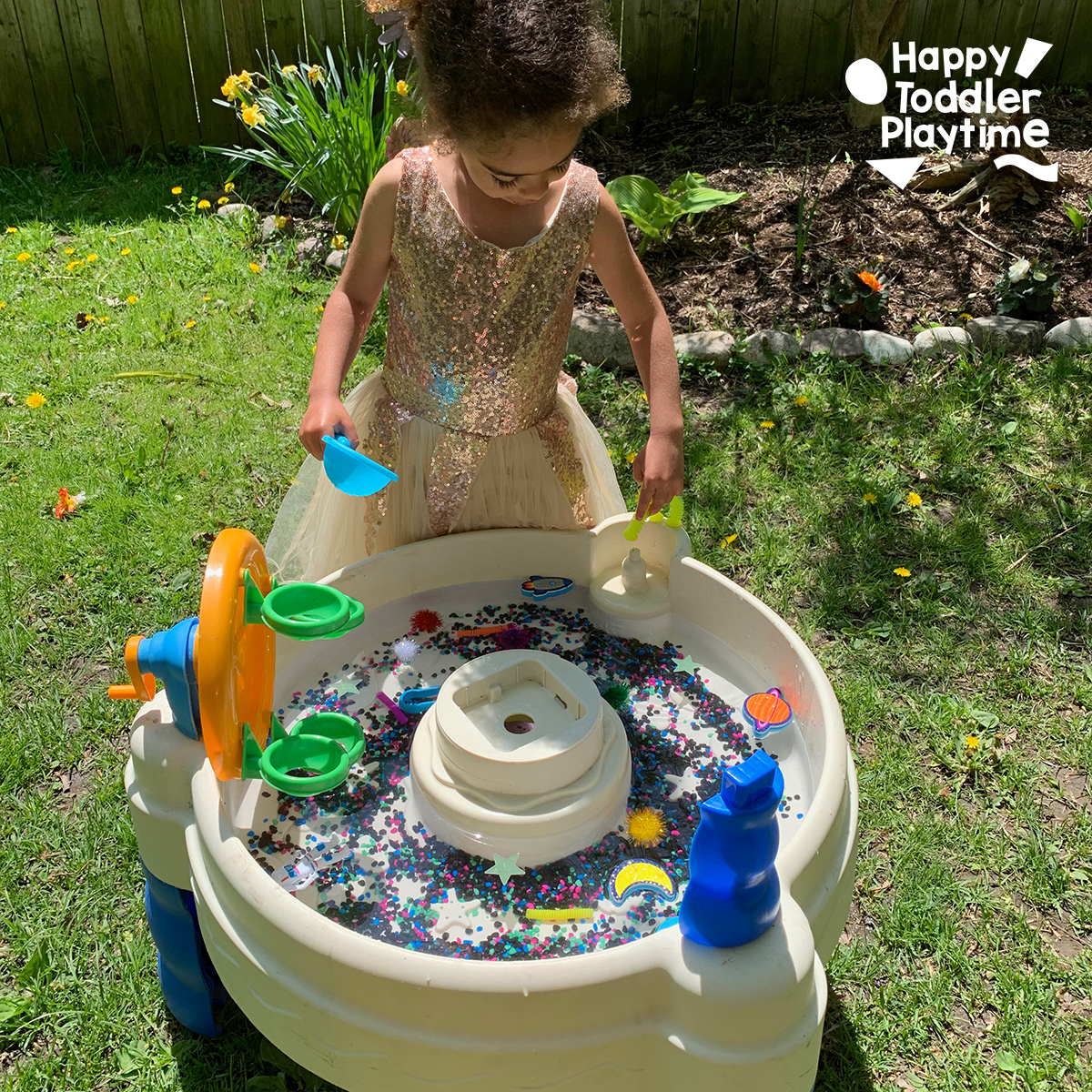 Super Easy Outer Space Water Table Activity - Happy Toddler Playtime