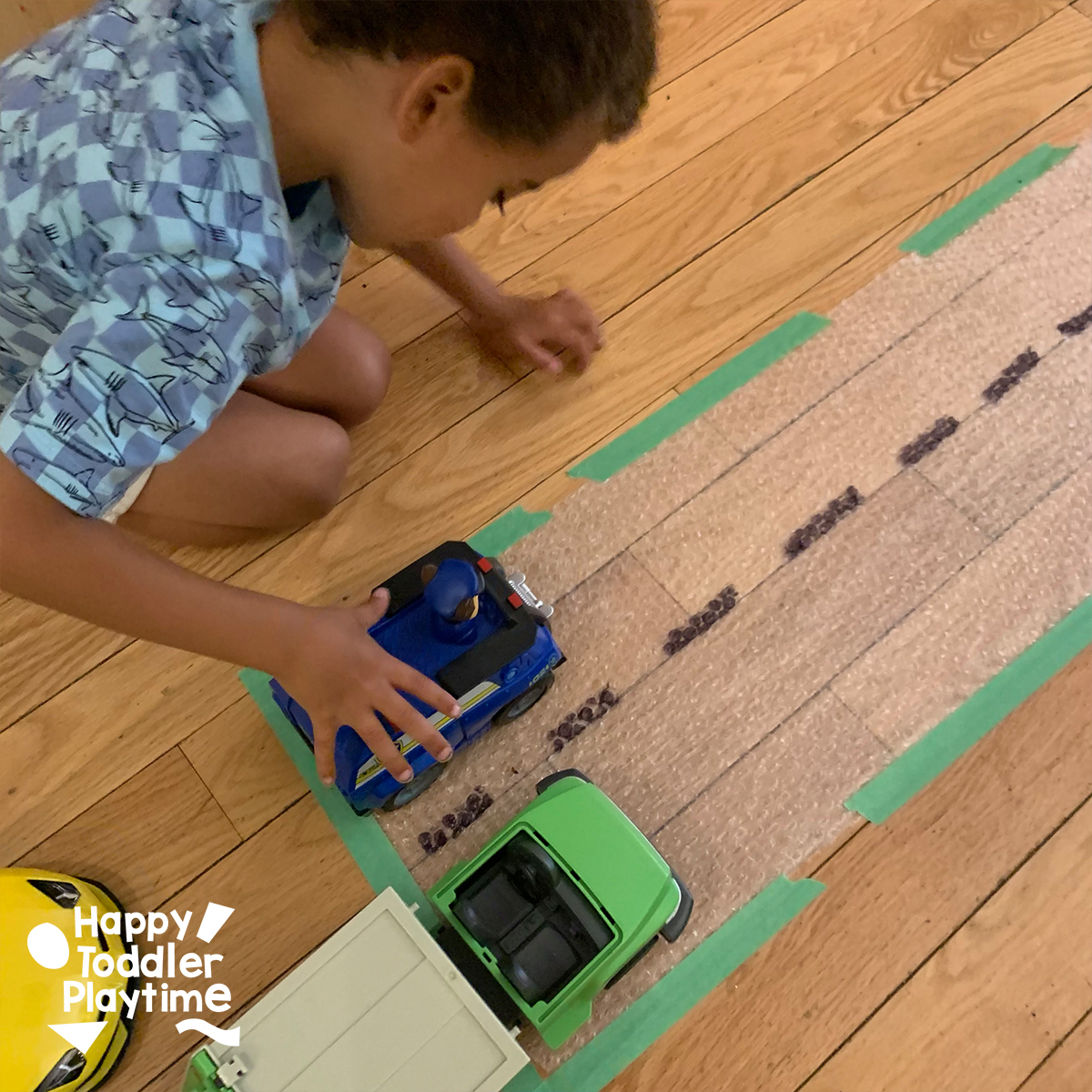 How to Make A Bubble Wrap Road - Happy Toddler Playtime