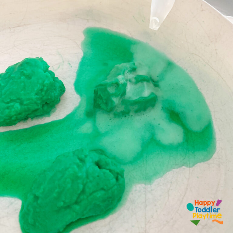 Fizzy Green Eggs: Simple Dr Seuss STEM Activity - Happy Toddler Playtime