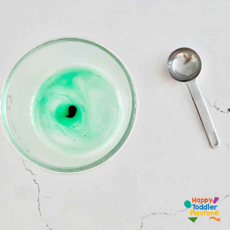 Fizzy Green Eggs: Simple Dr Seuss STEM Activity - Happy Toddler Playtime