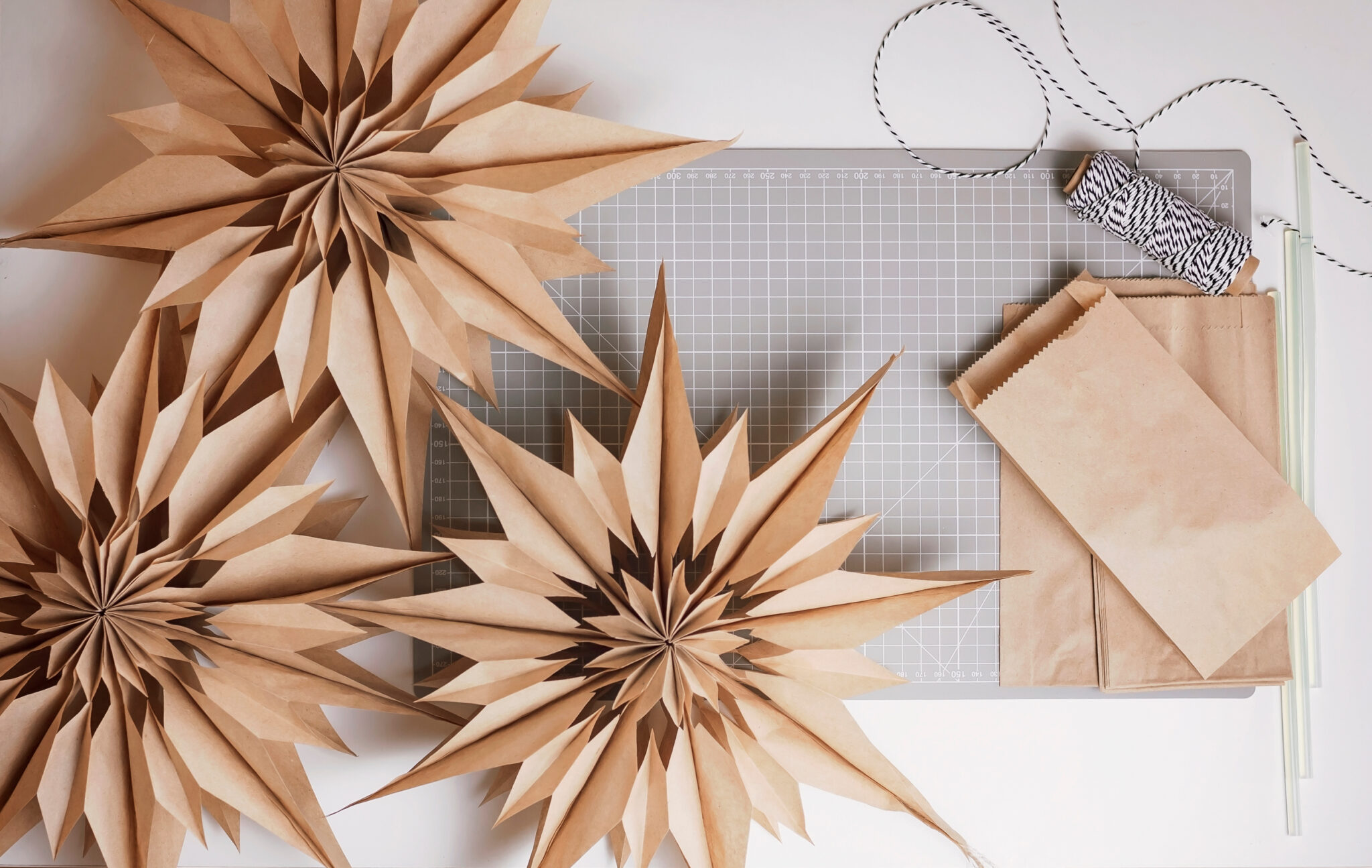 Easy Paper Bag Crafts for Kids - Happy Toddler Playtime