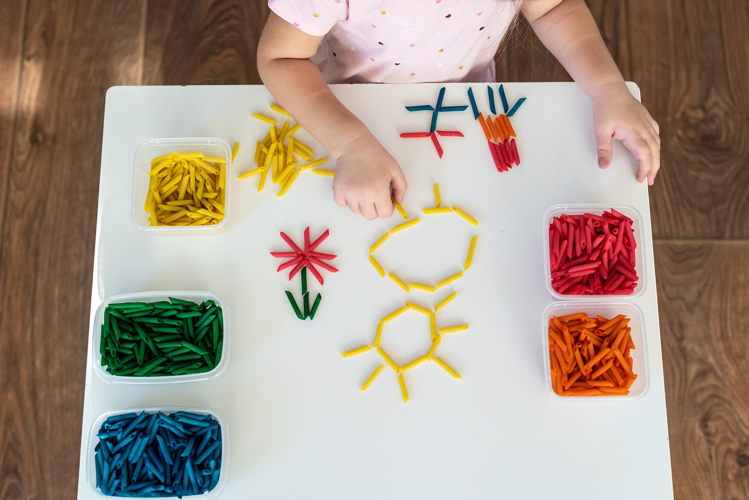 How to Easily Dye Pasta for Sensory Play - Happy Toddler Playtime