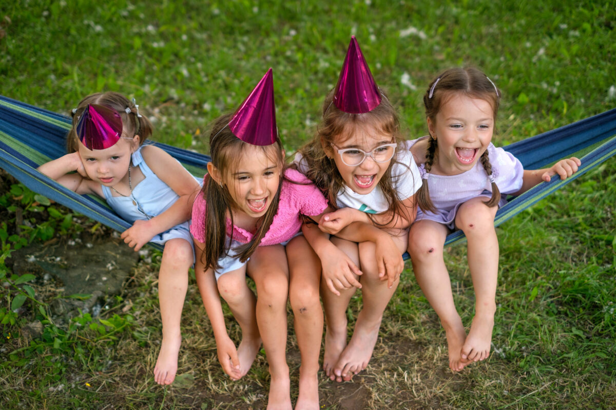 15 Amazing Backyard Birthday Party Ideas for Kids - Happy Toddler Playtime