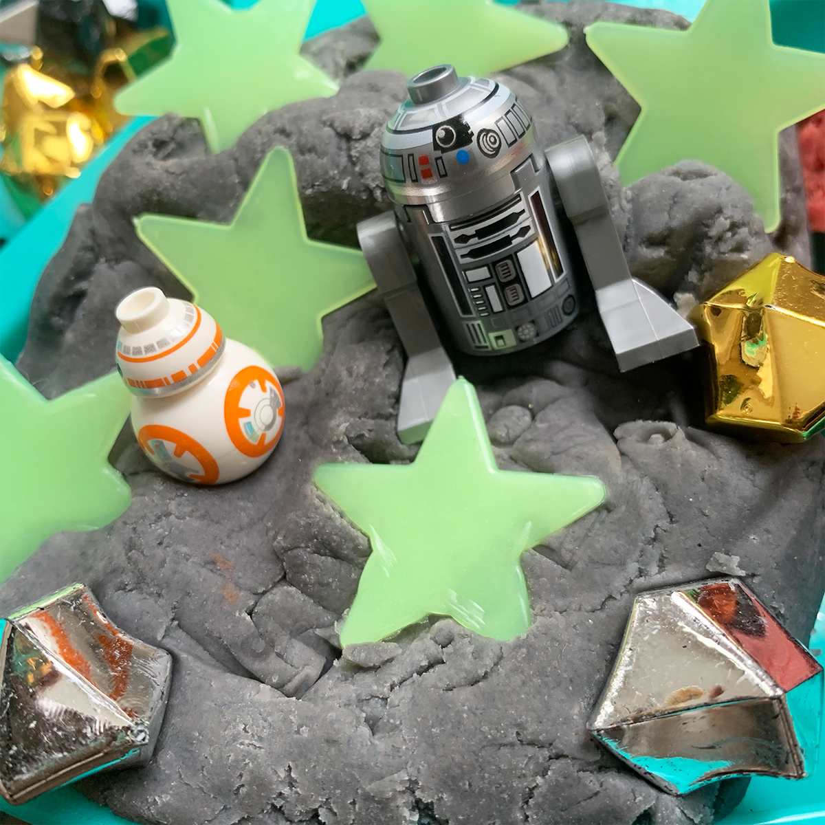 DIY Star Wars Play Dough Activity - Happy Toddler Playtime