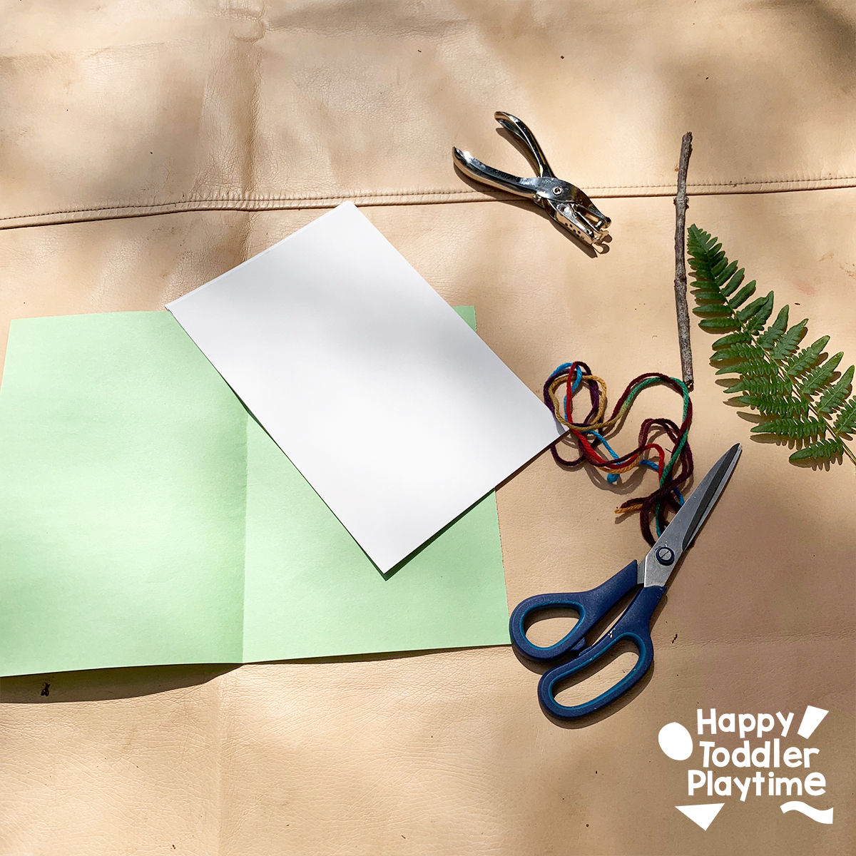 How to Make A DIY Nature Journal for Kids - Happy Toddler Playtime