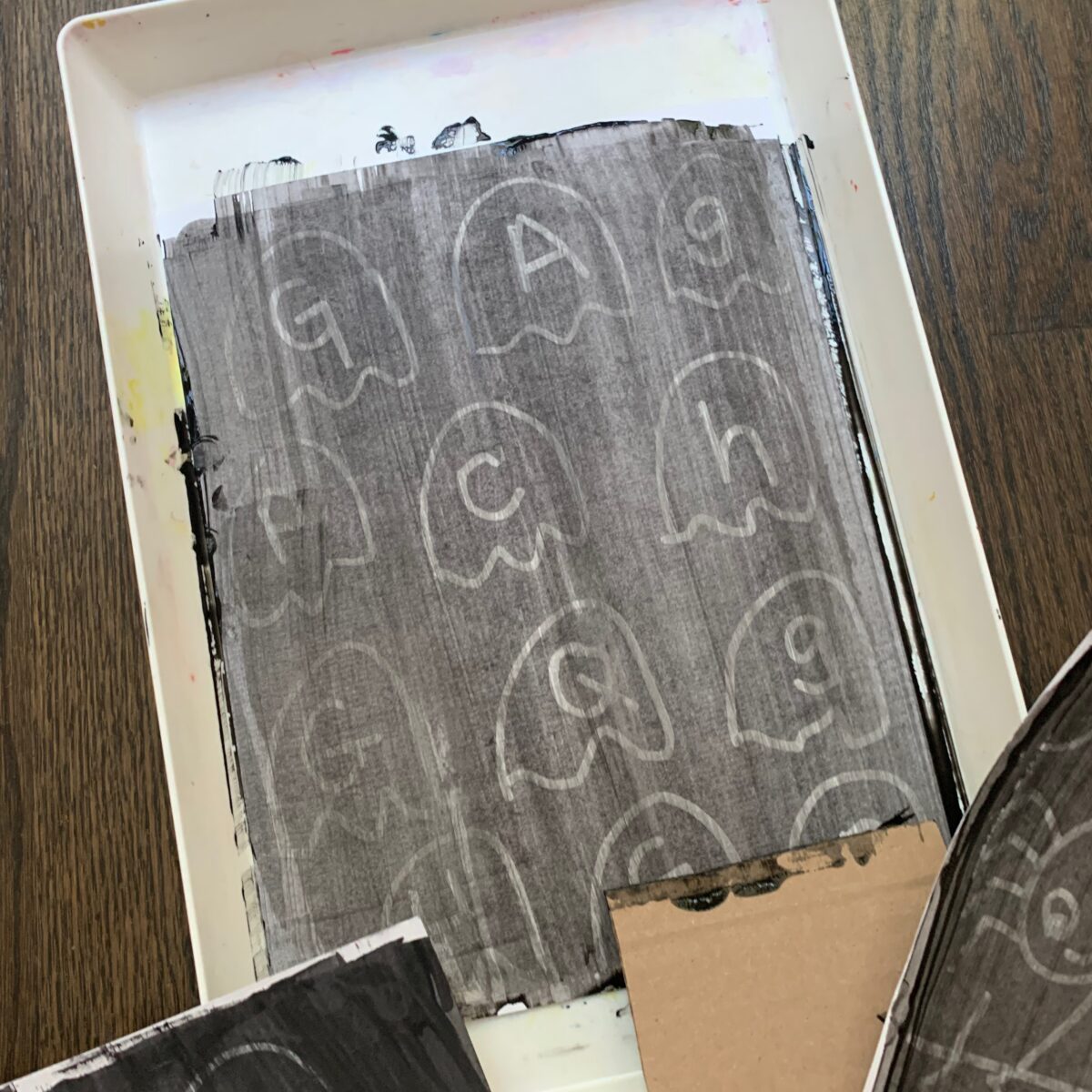 Halloween X-ray Craft and Activity for Kids - Happy Toddler Playtime