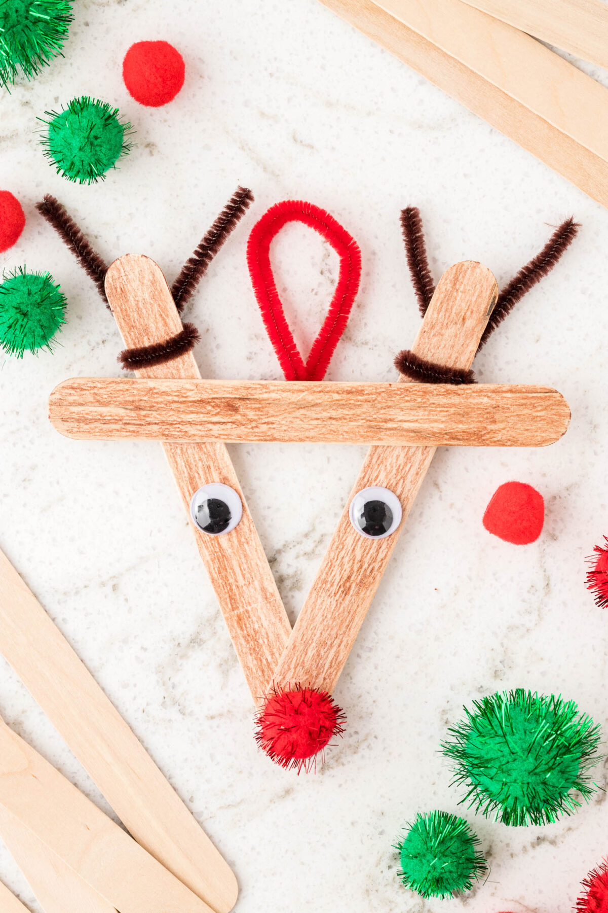 20+ Popsicle Stick Christmas Crafts for Kids - Happy Toddler Playtime