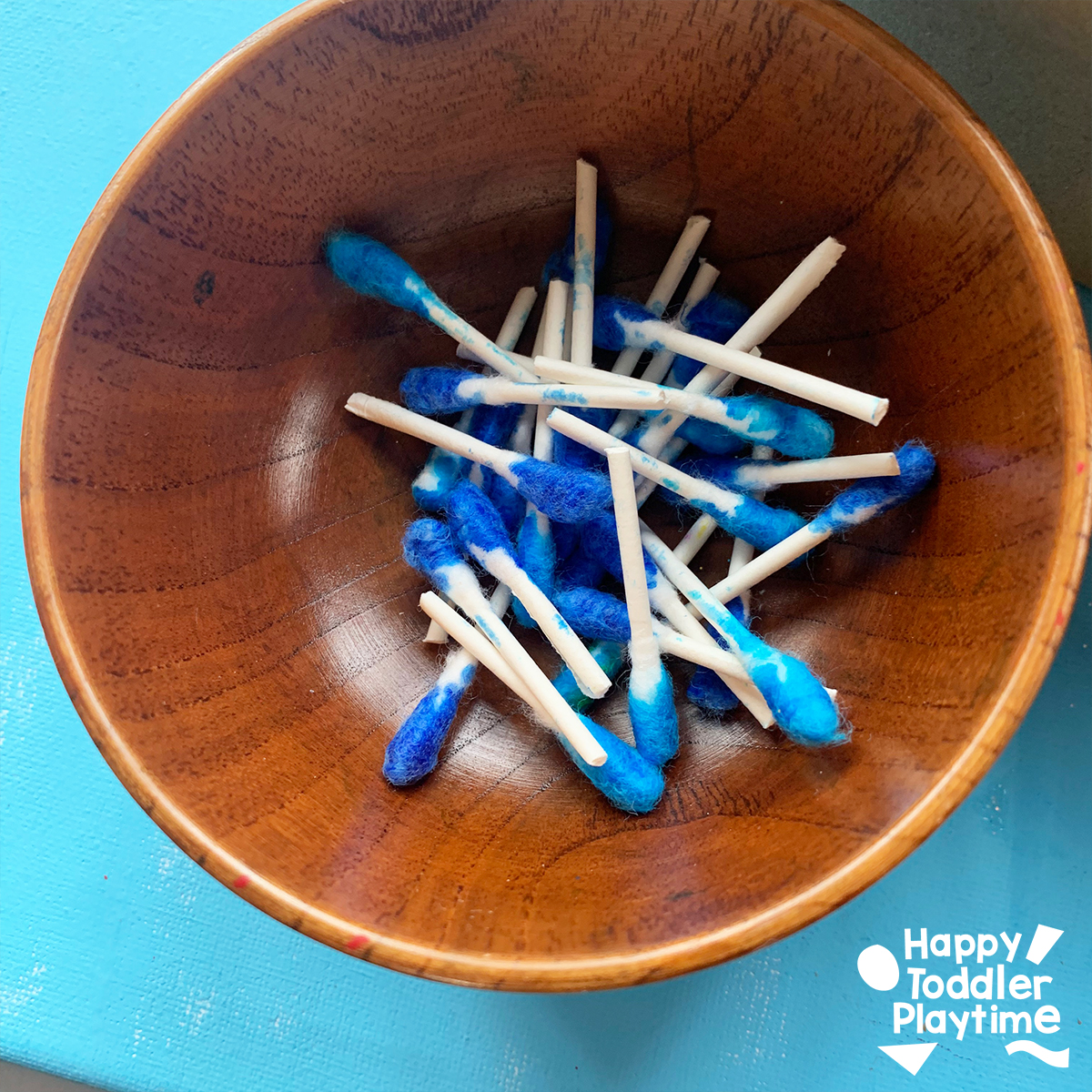 Q-Tip SnowFlake Craft For Kids - Happy Toddler Playtime