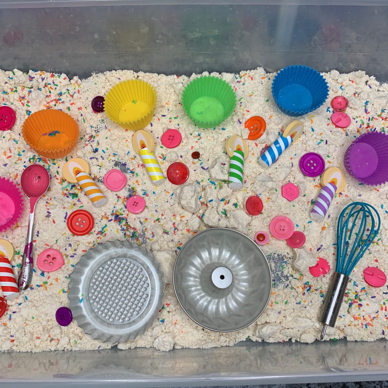 Cupcake Sensory Bin - Happy Toddler Playtime