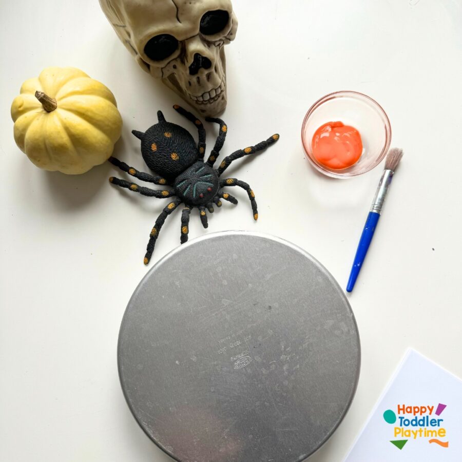 Easy Pie Tin Pumpkin Printing Craft - Happy Toddler Playtime