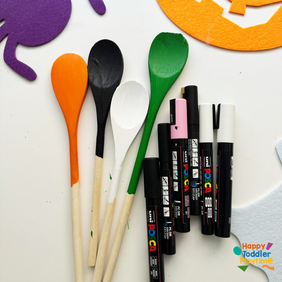 Halloween Wooden Spoons Crafts - Happy Toddler Playtime