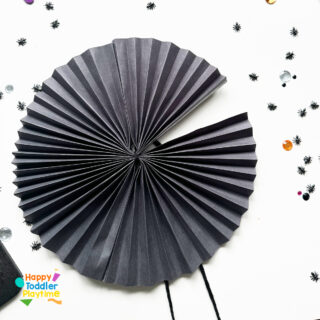 Paper Fan Black Cat Craft - Happy Toddler Playtime