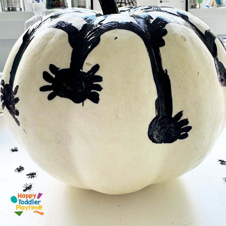 DIY Fingerprint Pumpkins - Happy Toddler Playtime