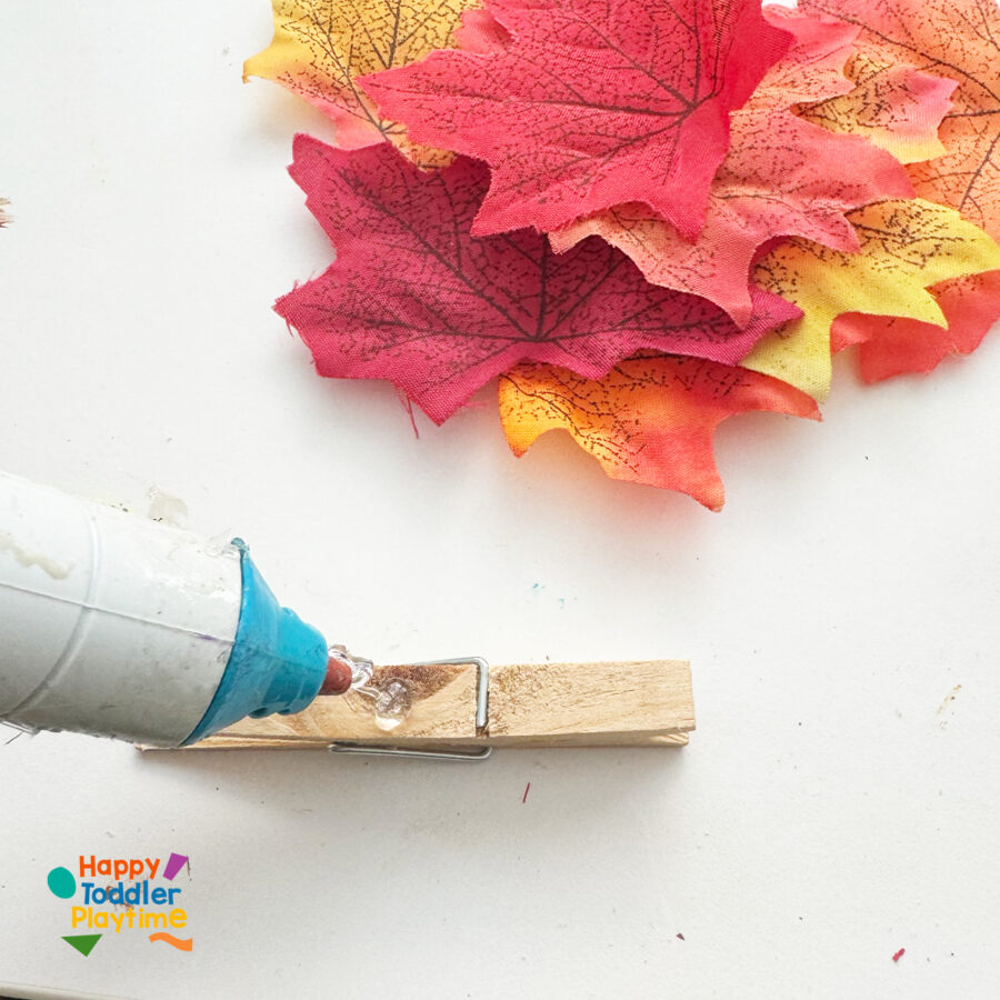 Leaf Counting Craft Sticks - Happy Toddler Playtime