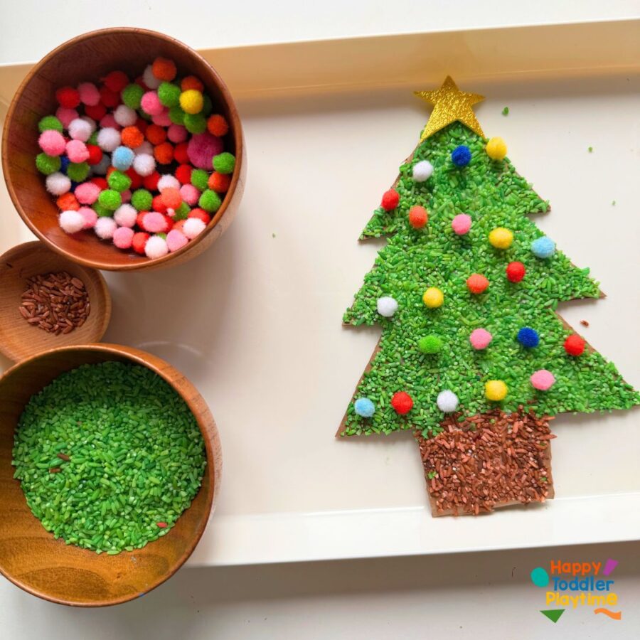 Textured Christmas Tree Craft - Happy Toddler Playtime