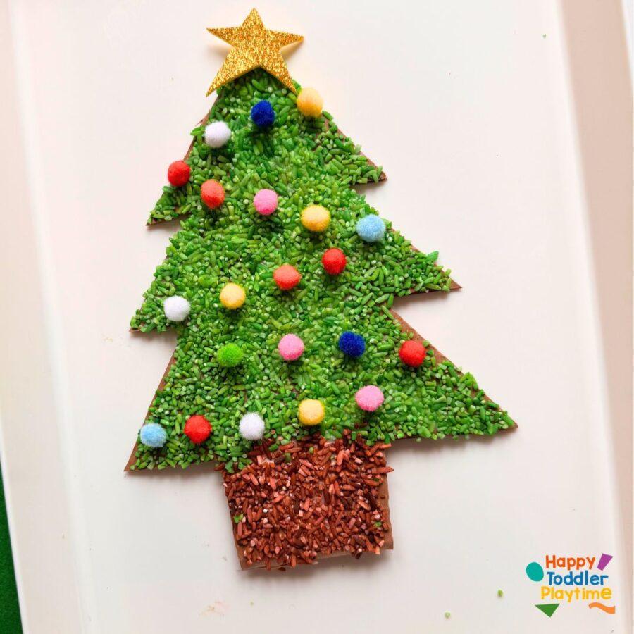 Textured Christmas Tree Craft - Happy Toddler Playtime