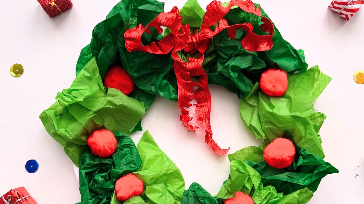 Tissue Paper Christmas Wreath Craft - Happy Toddler Playtime
