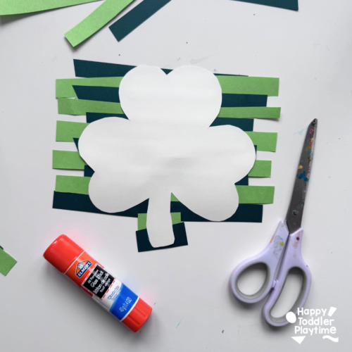 Paper Strip Shamrock Craft (with free template) - Happy Toddler Playtime