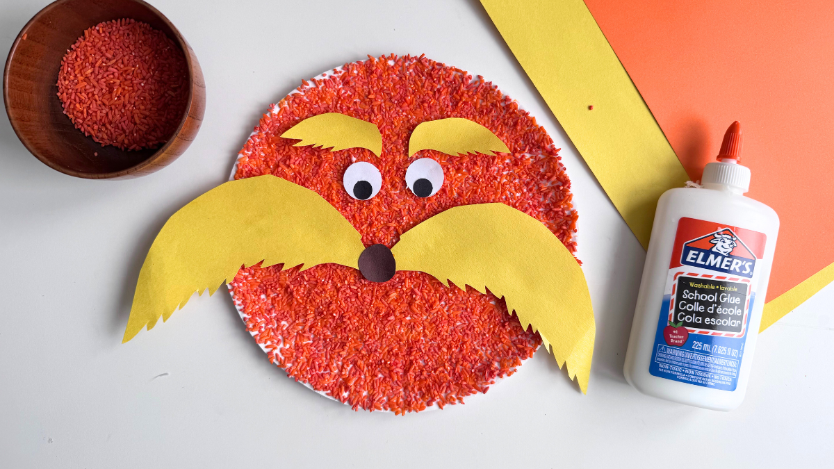 Paper Plate Self Portrait Craft for Preschoolers - Happy Toddler Playtime
