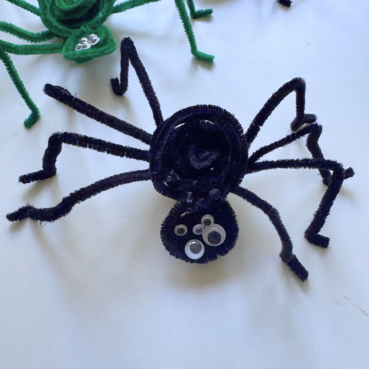 Pipe Cleaner Spider Craft - Happy Toddler Playtime